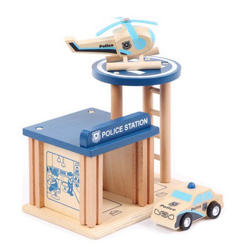 wooden police station | greenwoodentoys.com